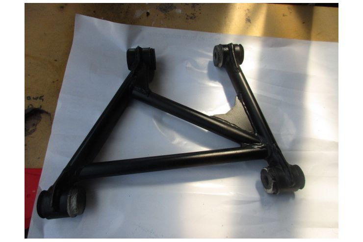 Rear suspension arms Ferrari F40 in Wien auf Kleinanzeigen.at